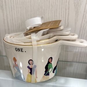Rae Dunn | Kitchen | Rae Dunn 225 Viral Disney Princess Ceramic ...